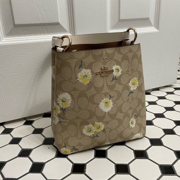 Coach | Bags | Coach Signature Daisy Print Shoulder Bag In Tan | Poshmark